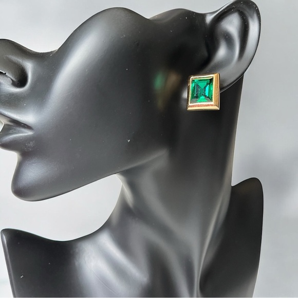 Swarovski | Jewelry | Vintage 8s Swarovski Sal Elegant Gold And Green ...
